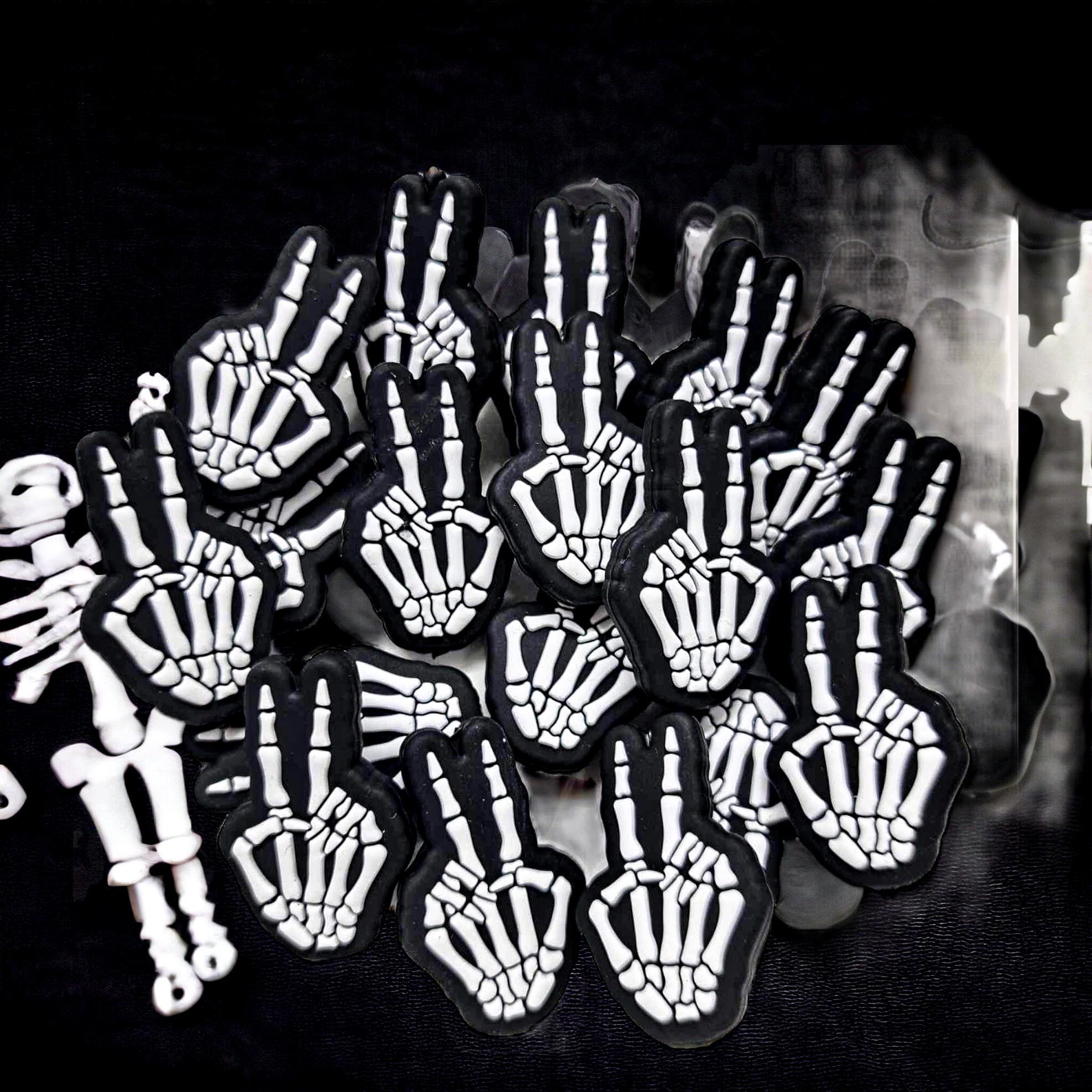 Skellie Hand Peace Sign Silicone Focal Bead - 0100 – Cinderlyssa